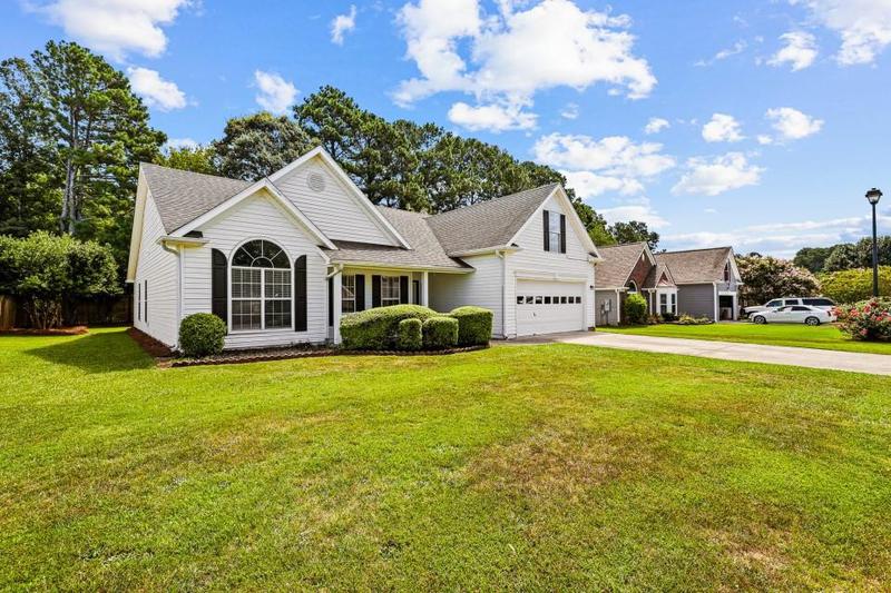 869 Nichols Landing Lane, Dacula, GA 30019 | SimpleShowing
